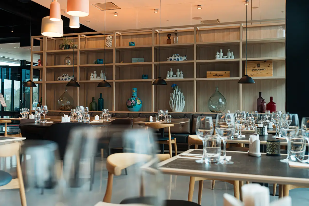 11 spisesteder på Forus - ForUS